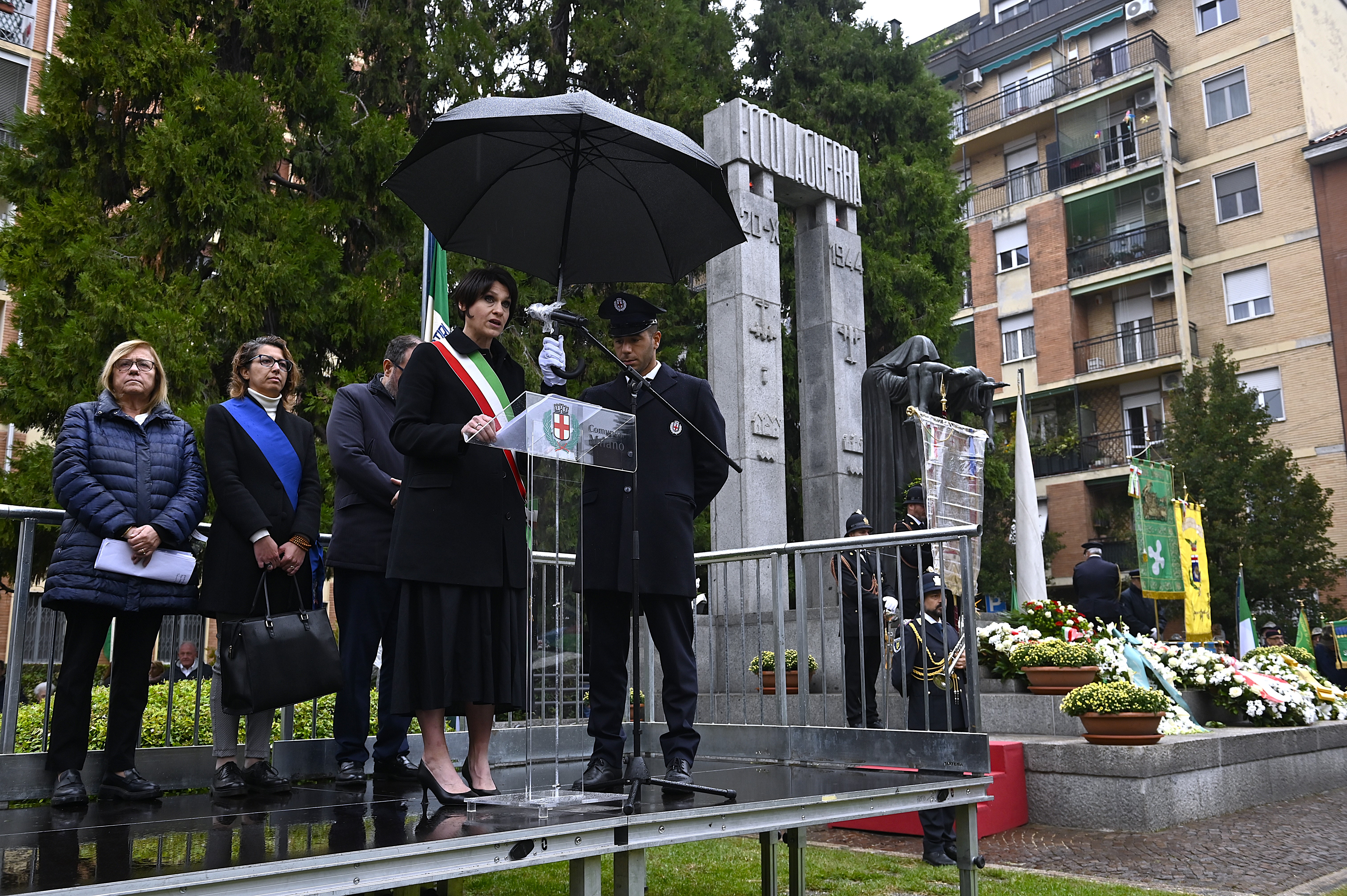 81° Anniversario della strage dei Piccoli Martiri di Gorla - Milano ...